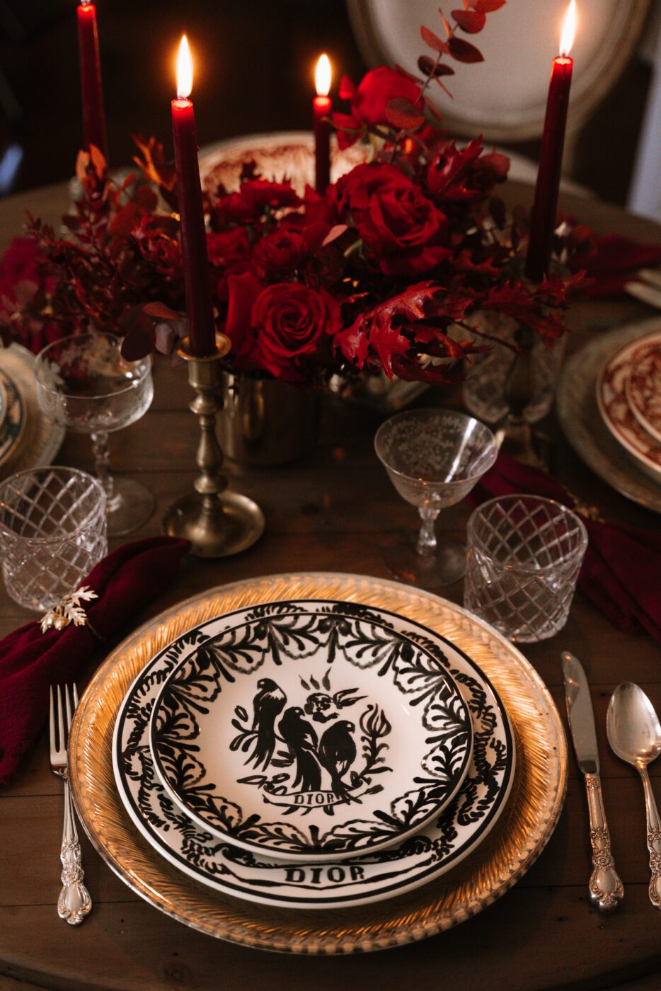 5 Tips for a Festive French Inspired Tablescape - Jenny Cipoletti